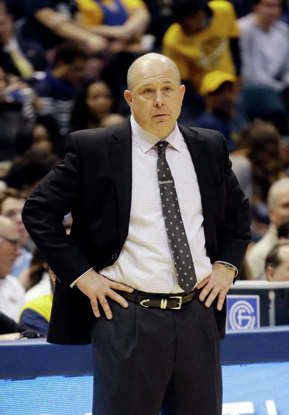 Arizona St. fires Sendek after nine seasons
