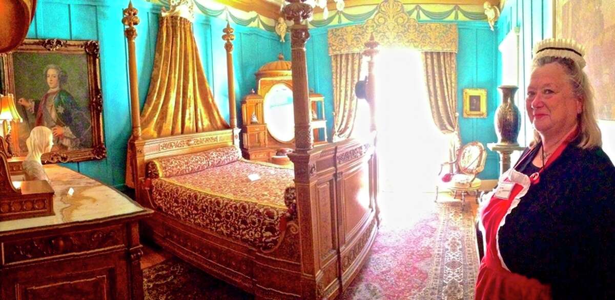 Insider tours of Sam’s Castle in Pacifica