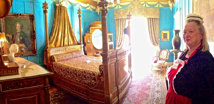 Insider tours of Sam’s Castle in Pacifica