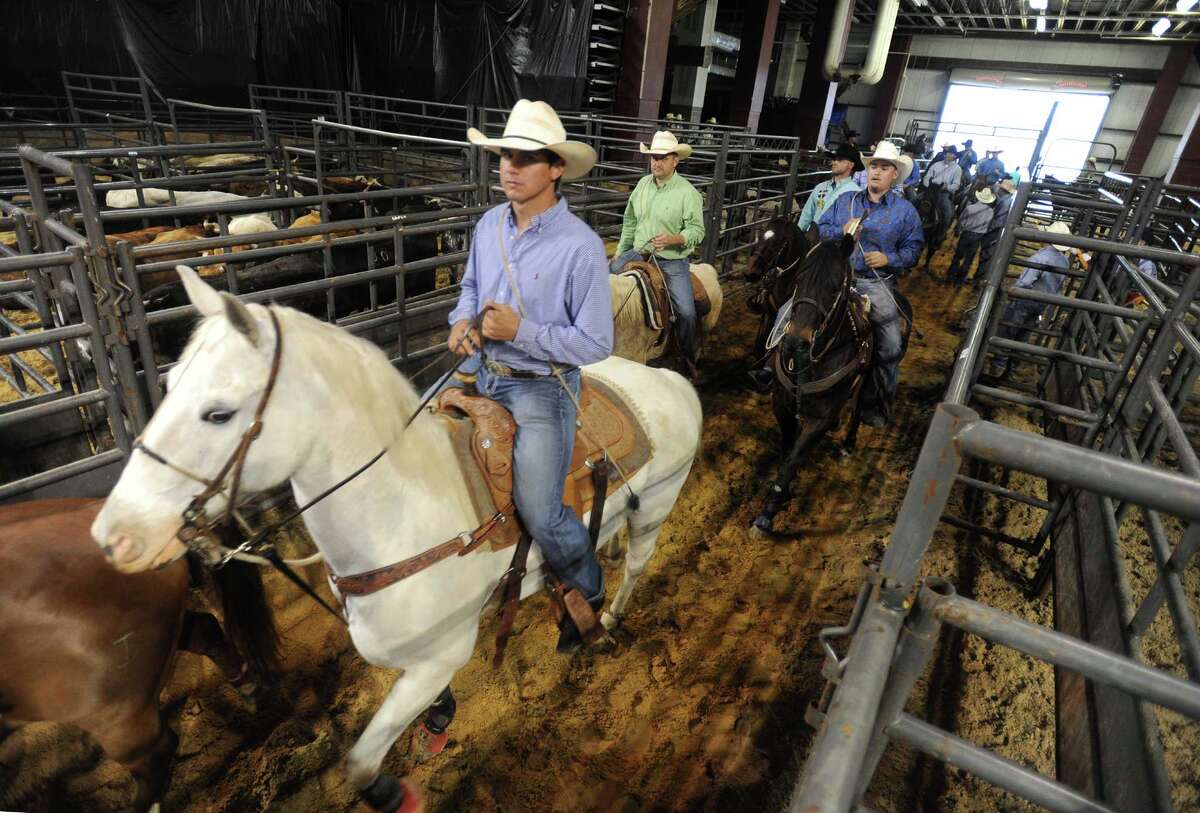 How cowboys stay fit on the rodeo circuit