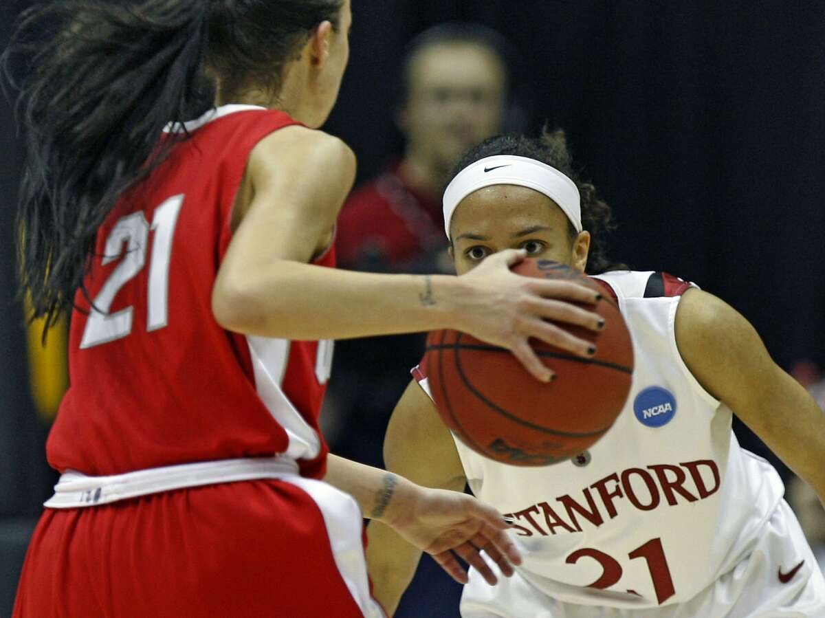 Warriors reporter Rosalyn Gold-Onwude is rookie of the year