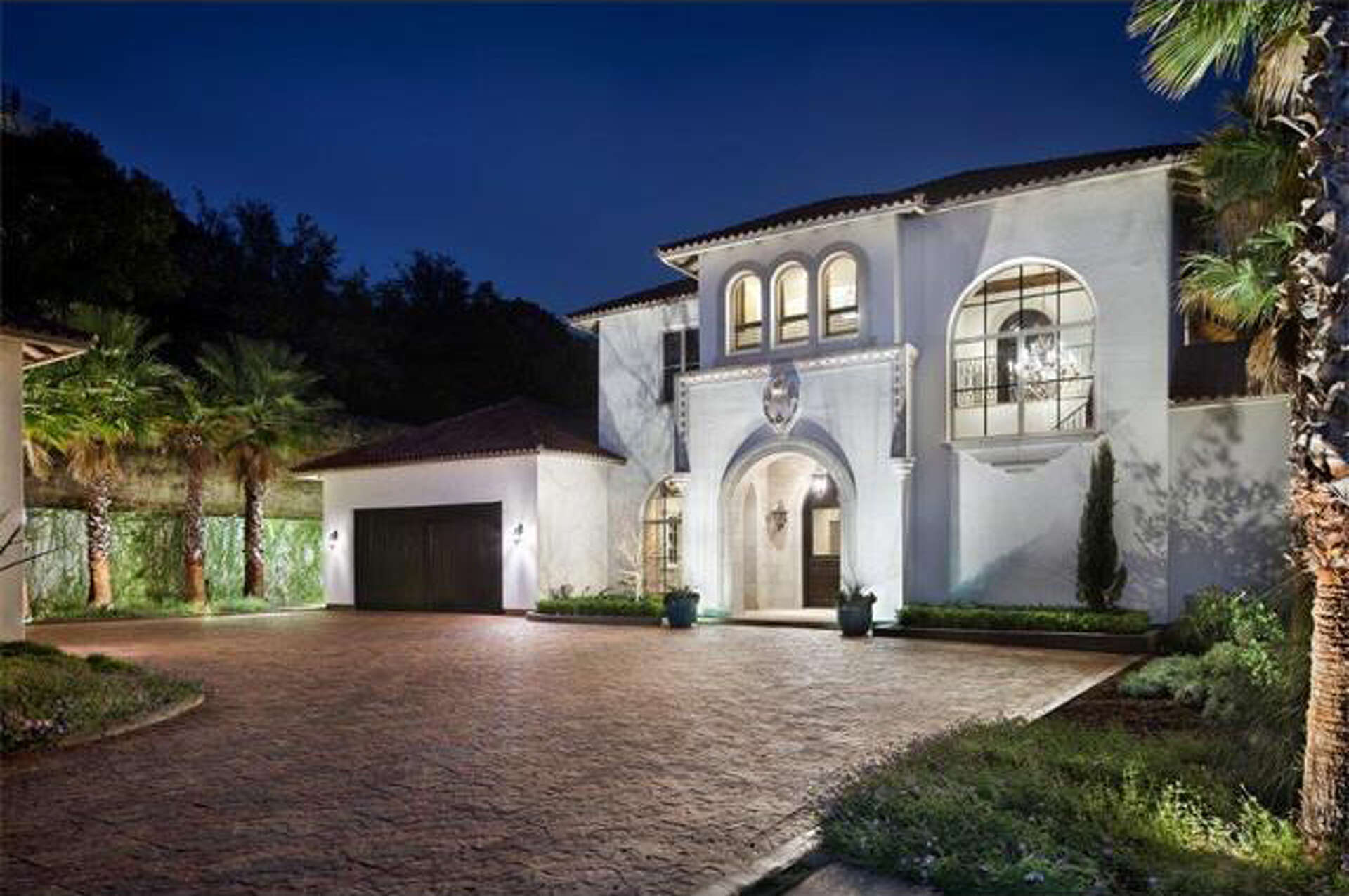 Inside Clippers guard J.J. Redick's mansion in Austin, Texas