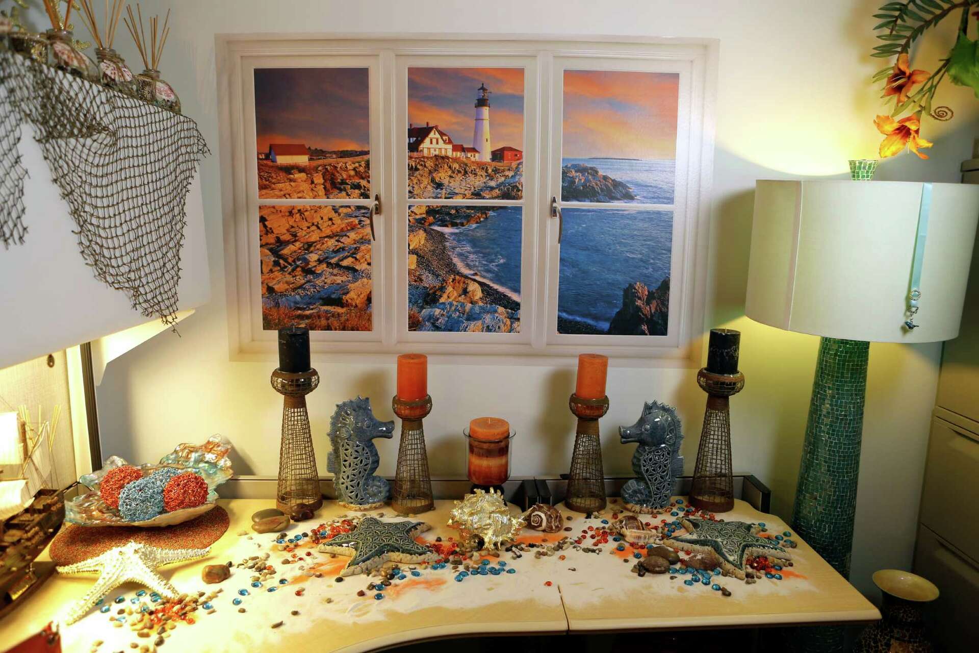 Dentist transformed office into ocean-inspired oasis