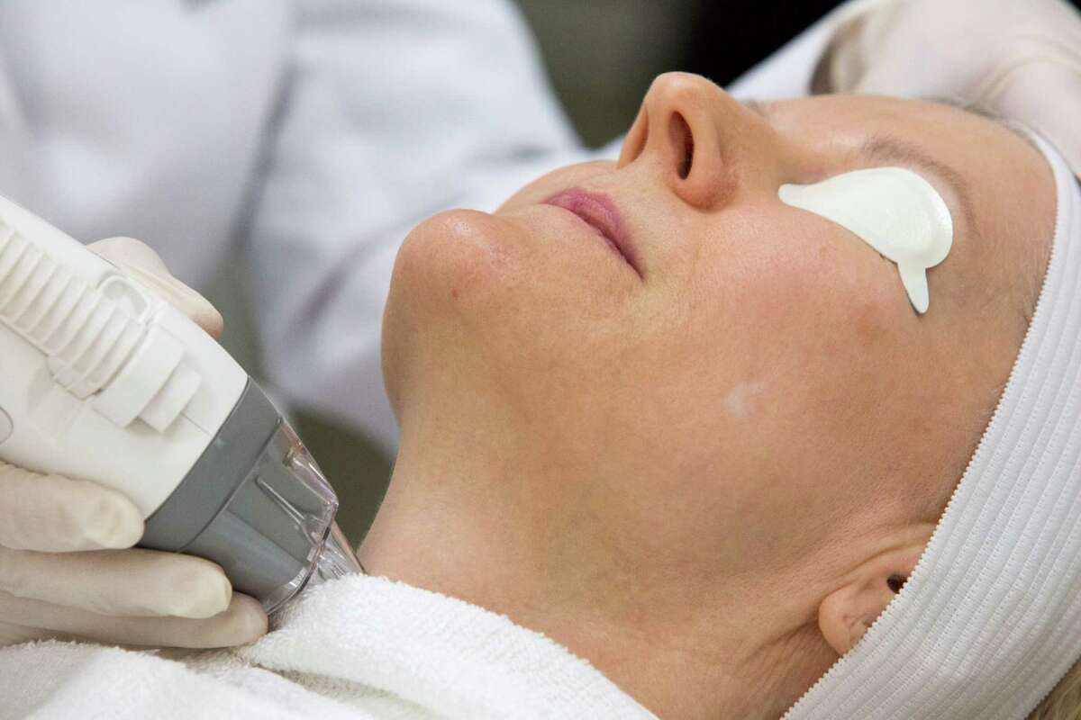 Fraxel laser can improve skin in 20 very hot minutes