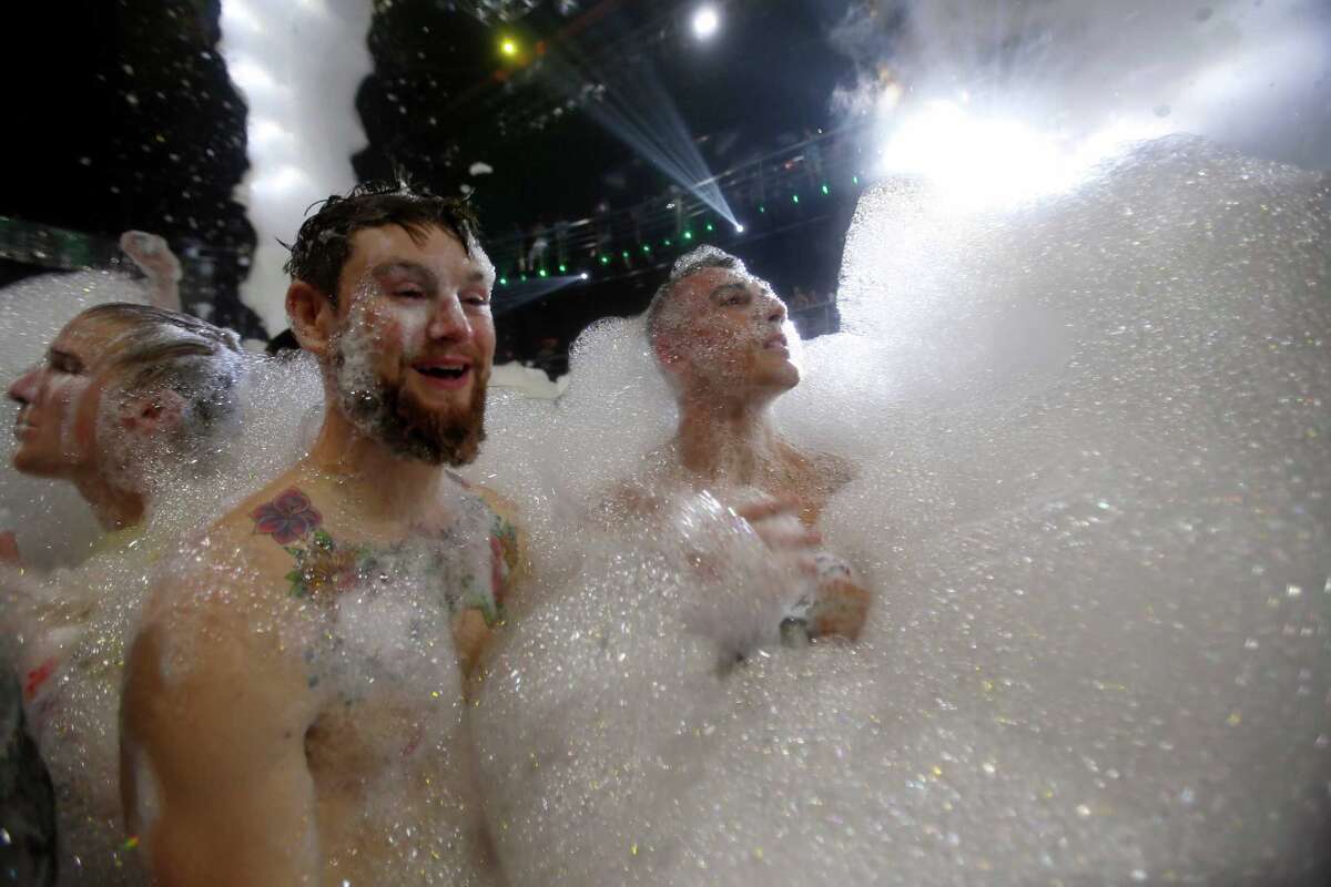 Elementary teacher wins twerking contest in Mexico, but loses job