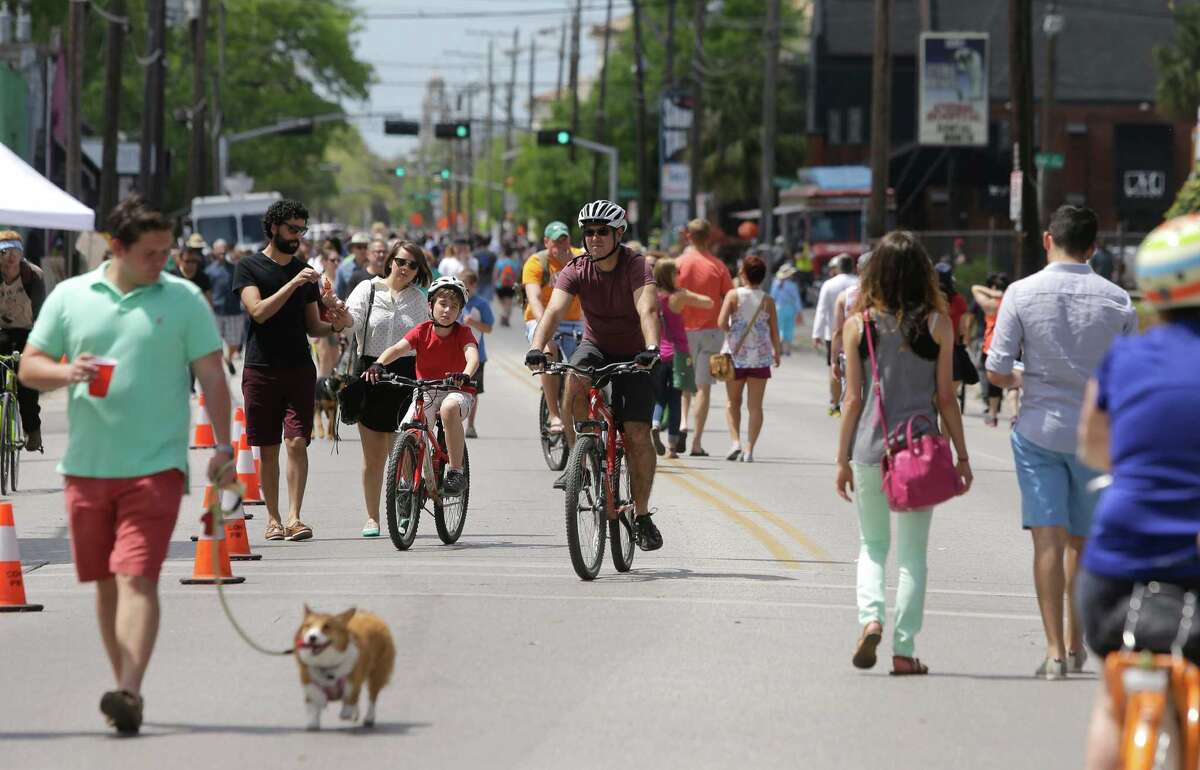 Crowds take over Westheimer as Sunday Streets returns to Houston