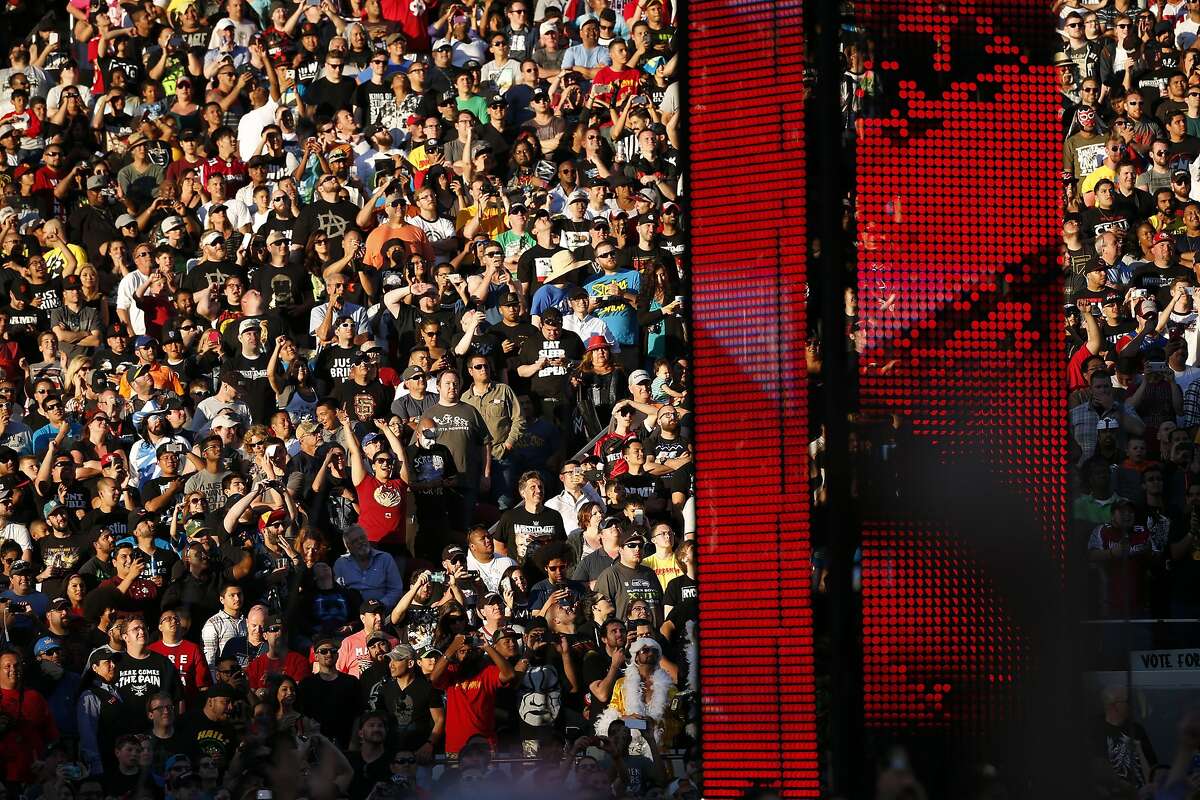 WrestleMania gives Levi’s Stadium pre-Super Bowl test