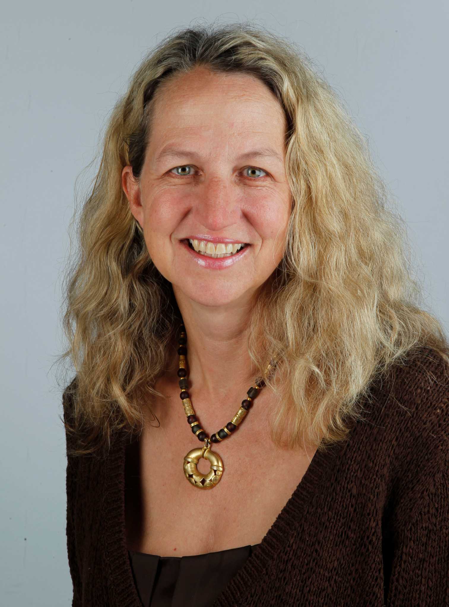 Lise Olsen named Texas's top reporter as she and Houston Chronicle ...