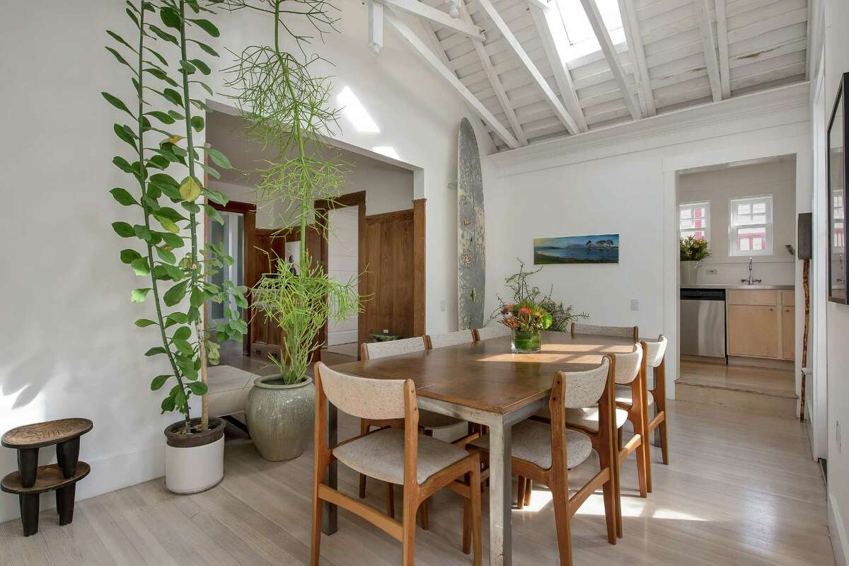 Double-height dining room highlights Excelsior cottage