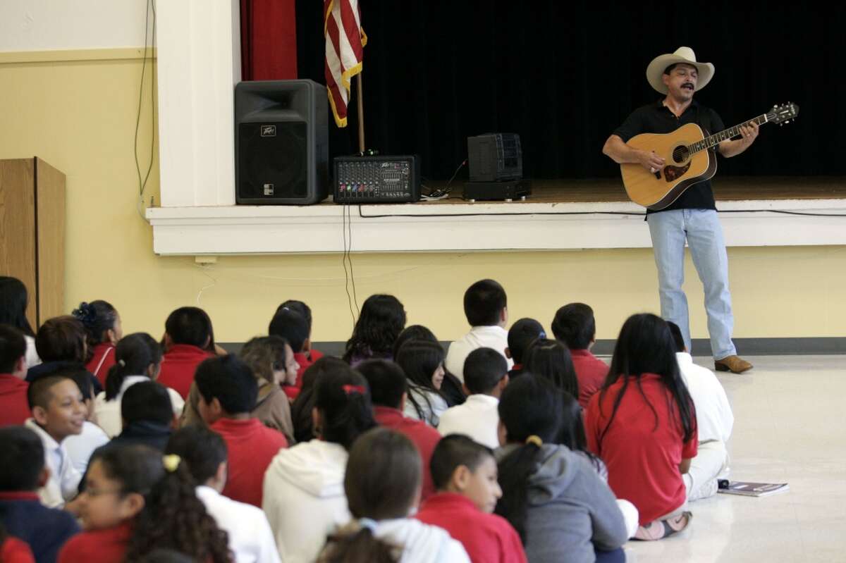 Remembering Selena's Astrodome performances on what would have been her ...