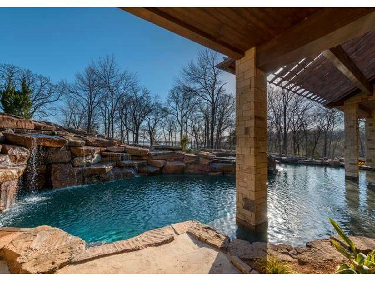 Best swimming pools in Texas & what you need to know before you buy