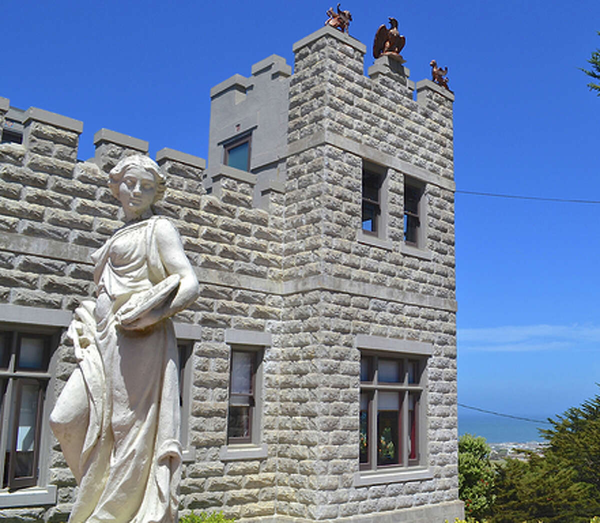 Insider tours of Sam’s Castle in Pacifica