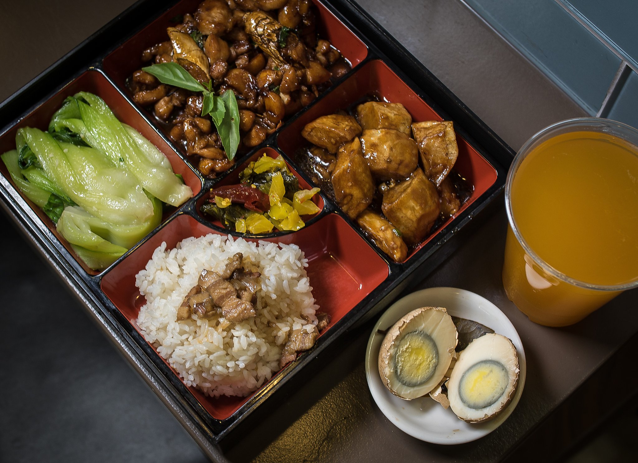 Redi to Go’s Taiwanese bento fits in a flavorful array