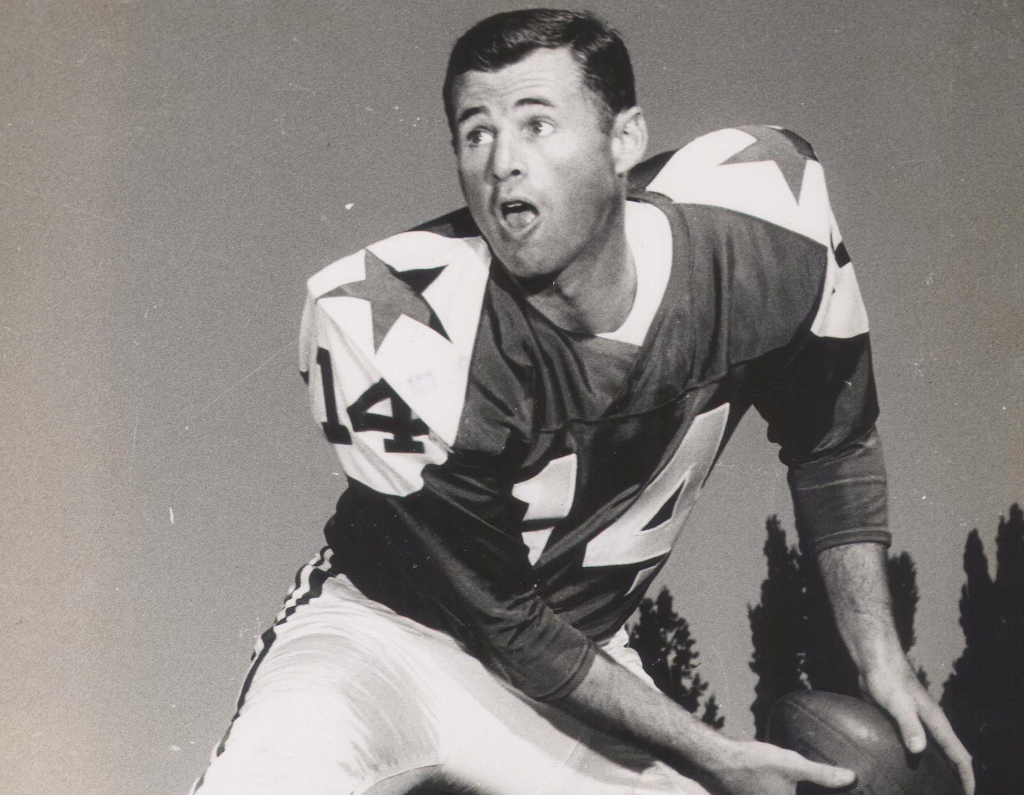 Ex-Cowboys QB LeBaron dies at 85
