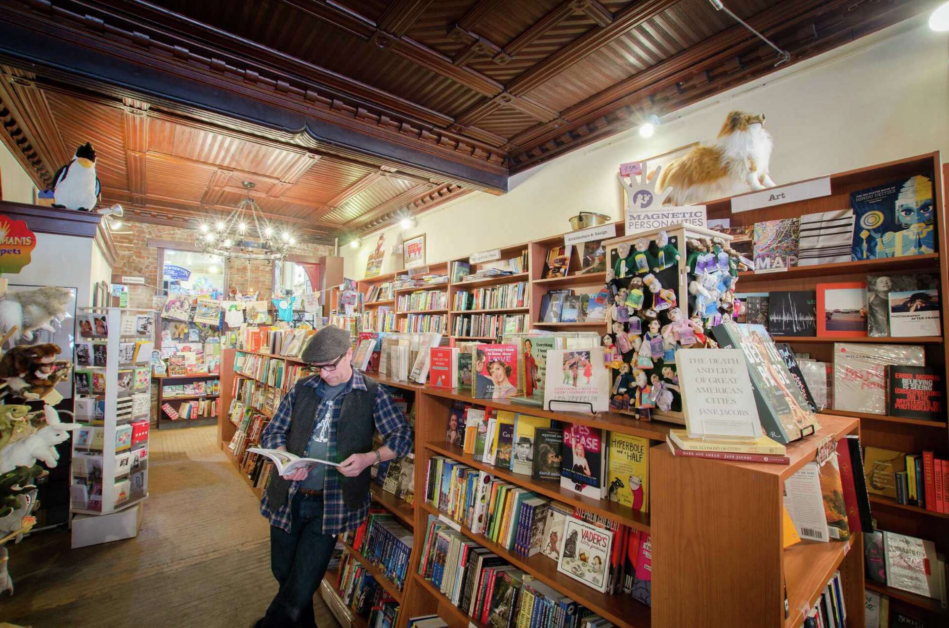 The Spotty Dog Books & Ale in Hudson, a good spot to sip and read