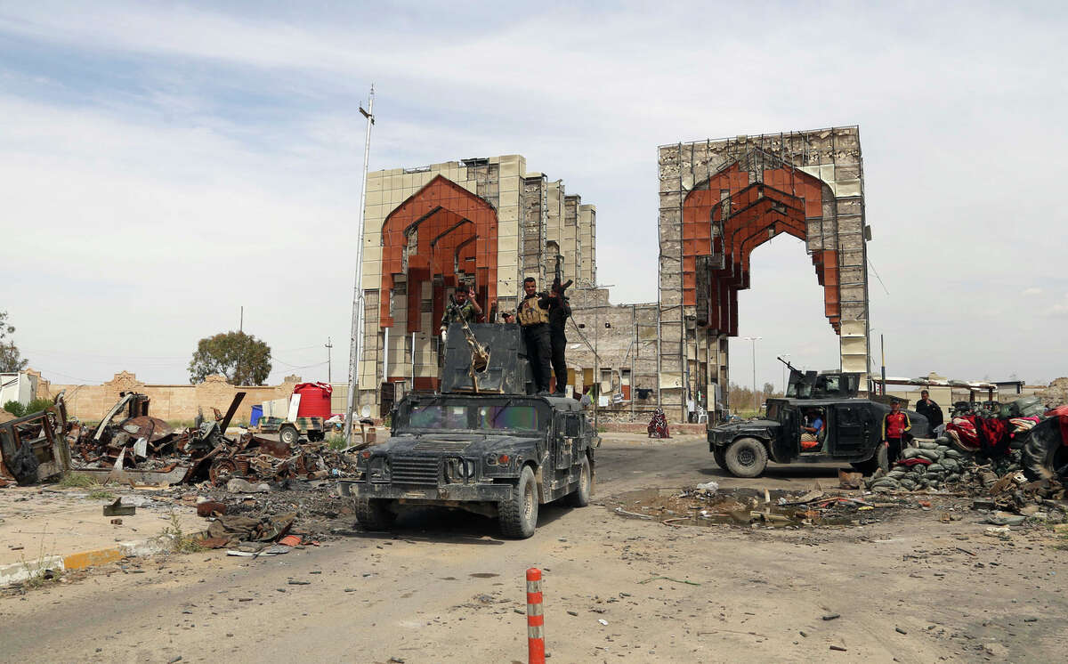 Tikrit devastation shows heavy toll of Islamic State battle
