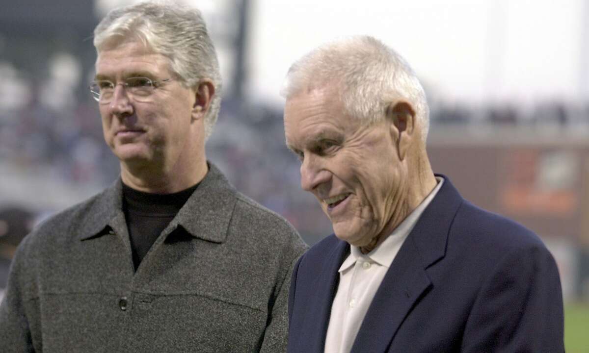 Lon Simmons, beloved Bay Area sportscaster, dead at 91