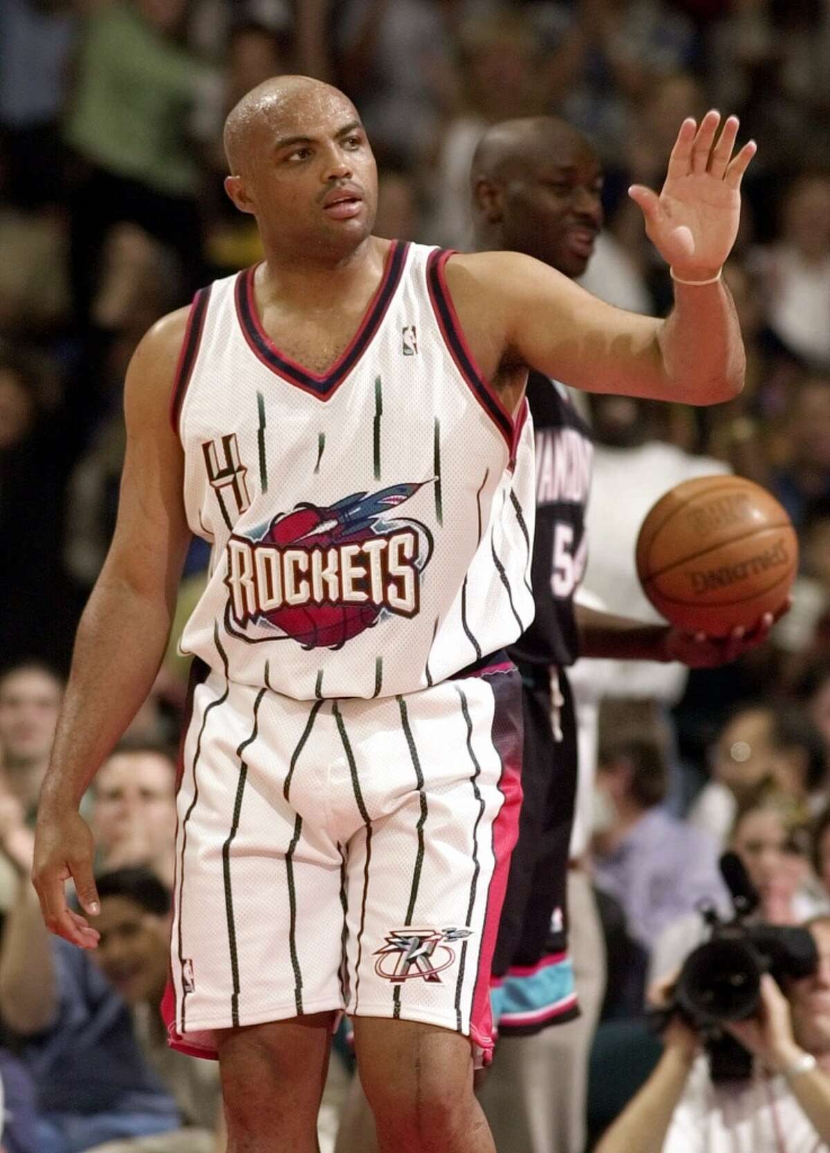 Charles Barkley pokes fun at Rockets during SNL skit