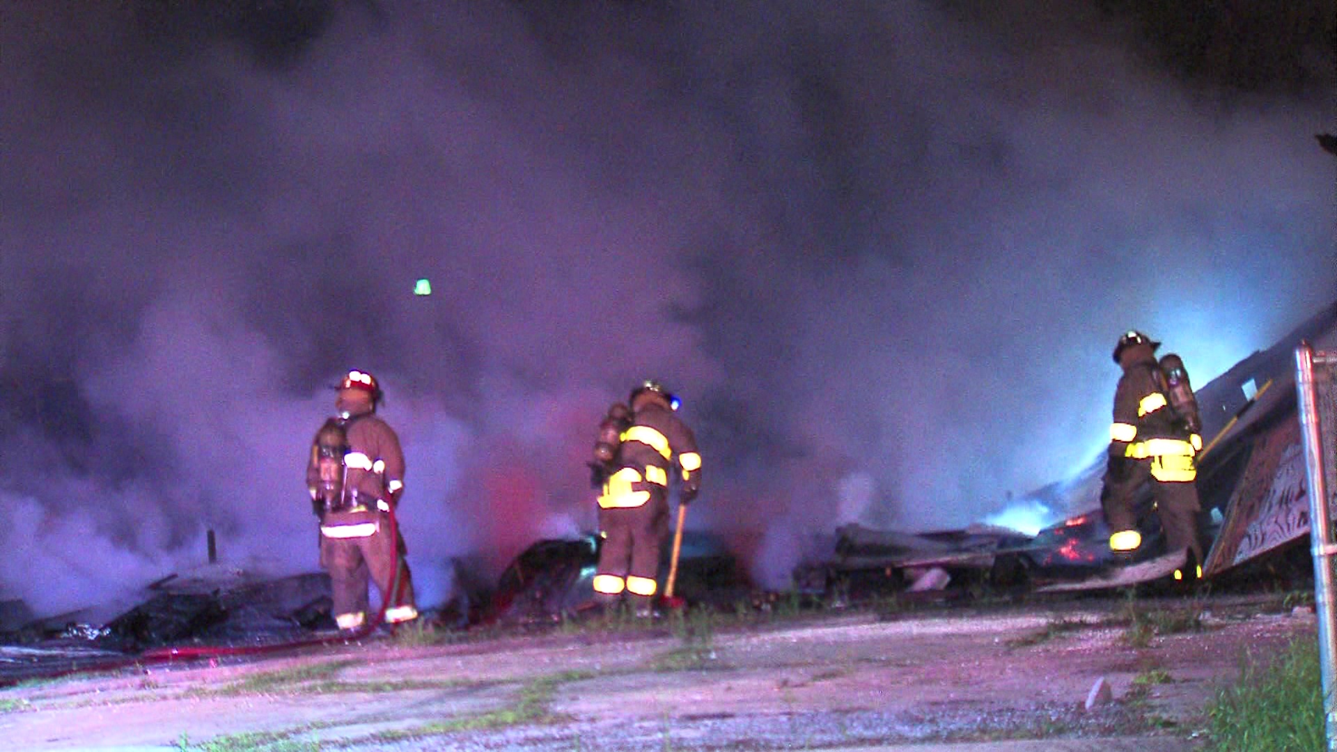 Fire destroys South Side garage