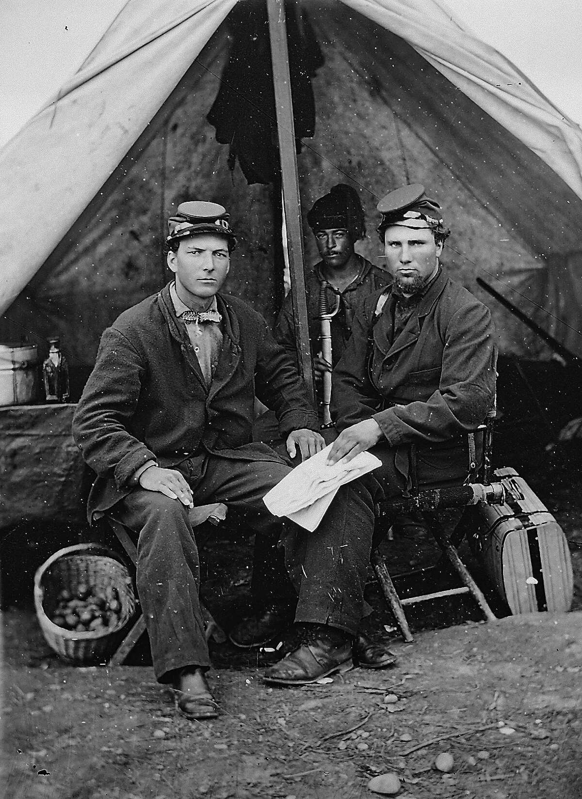 156 years later, rare, eerie photos show life during the Civil War