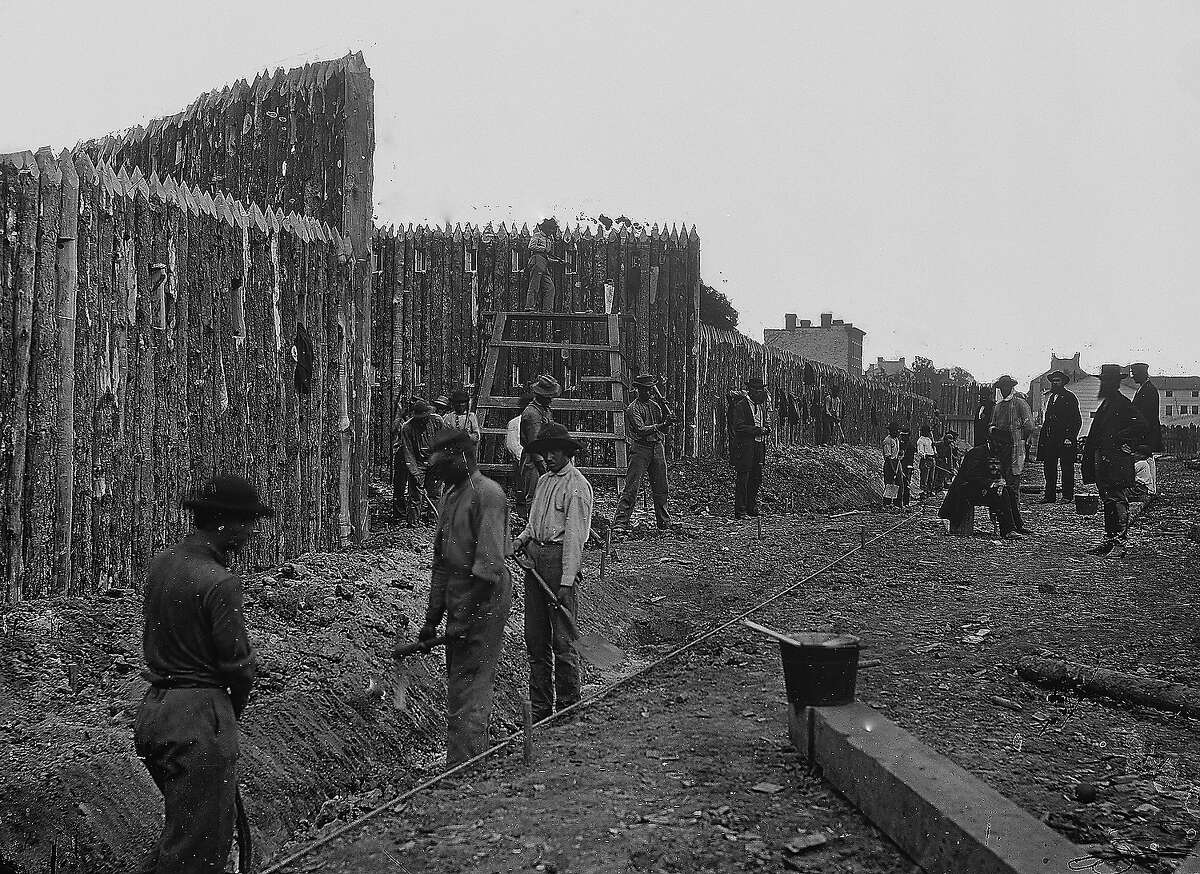 156 years later, rare, eerie photos show life during the Civil War