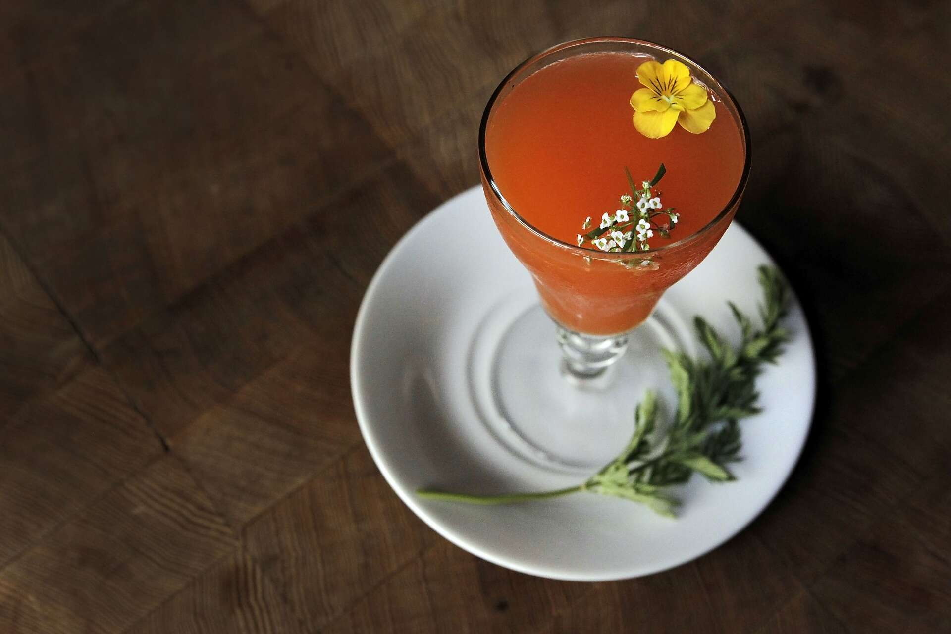 Recipe: Bugs Bunny Cocktail