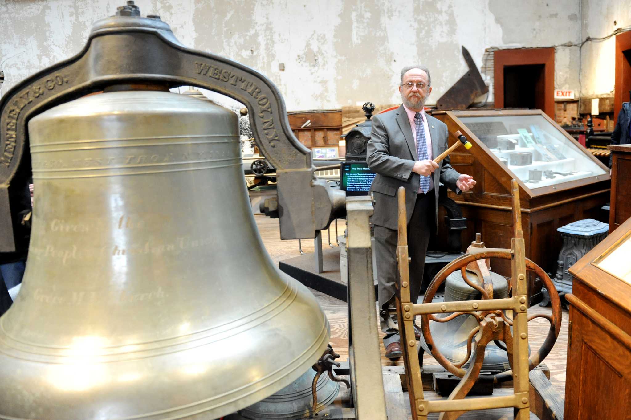 Bells mark Gen. Robert E. Lee's 1865 surrender