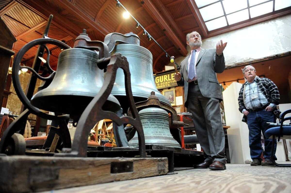 Ceremonies mark Lee's surrender in Civil War