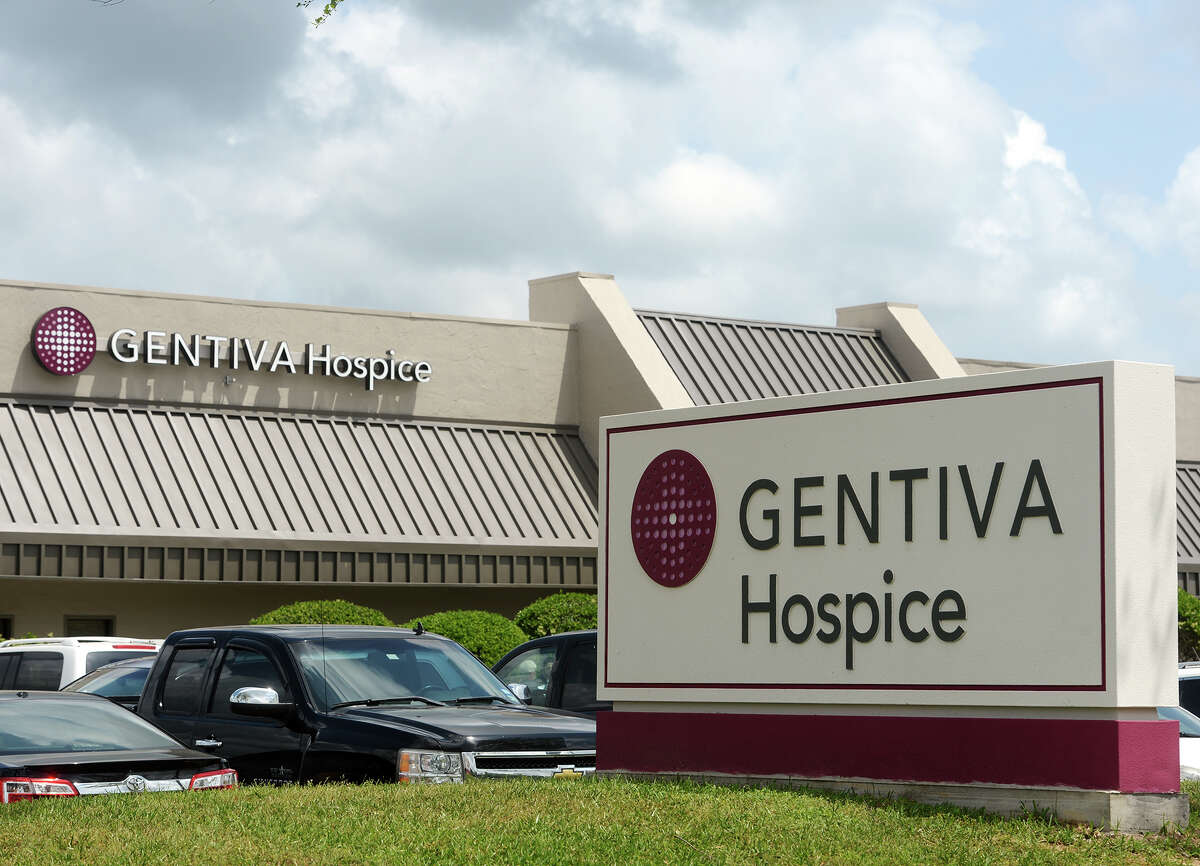 Were you 'Seen' at the Gentiva ribbon cutting?