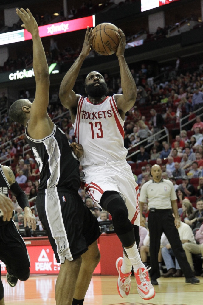 Spurs' Duncan’s block saves the game against Houston Rockets