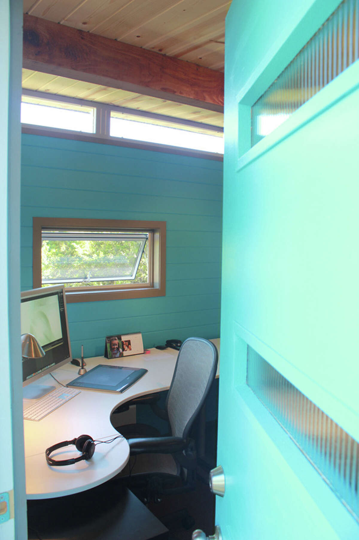 Texas-based company proves that backyard studios are the new home office