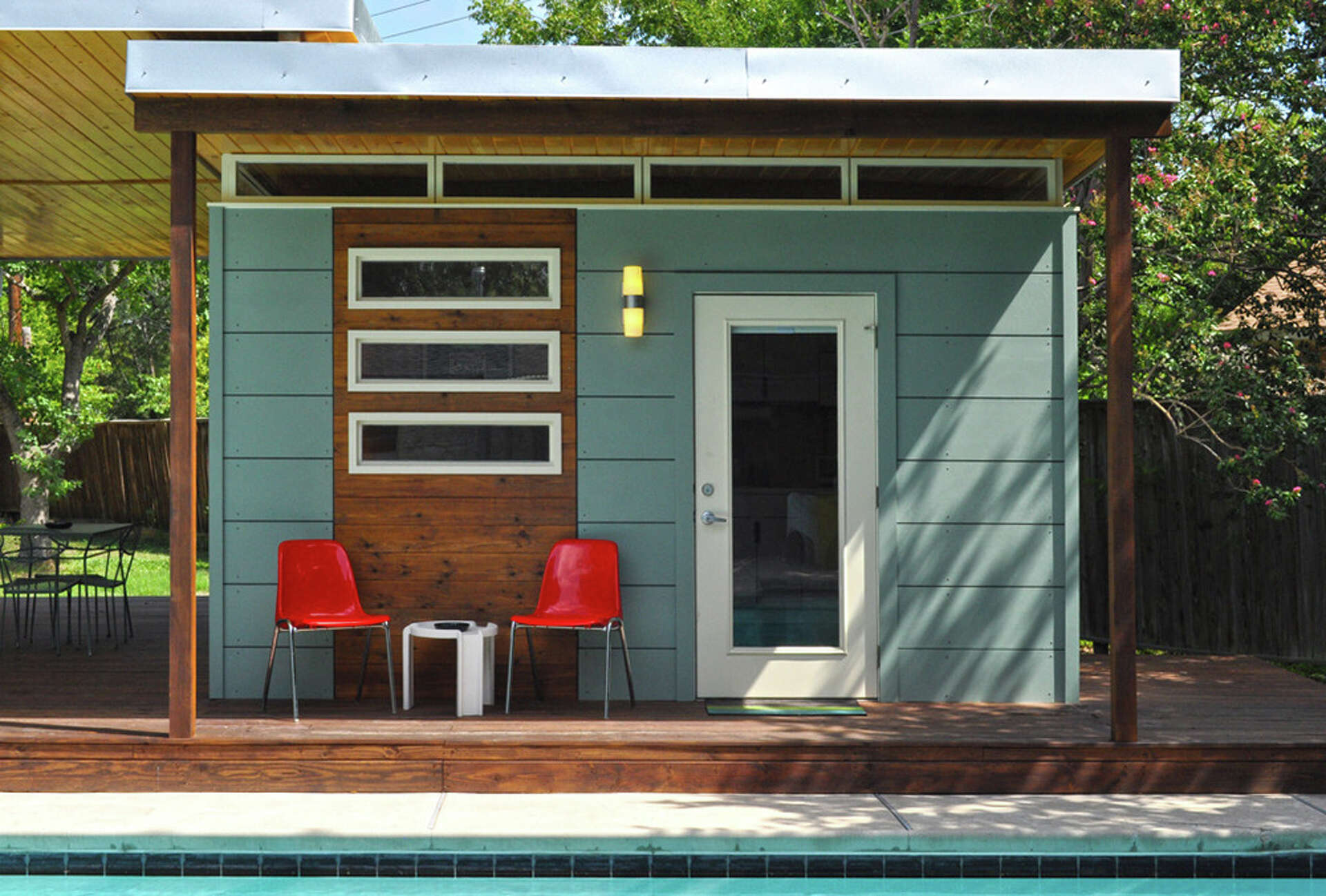 Texas-based company proves that backyard studios are the new home office