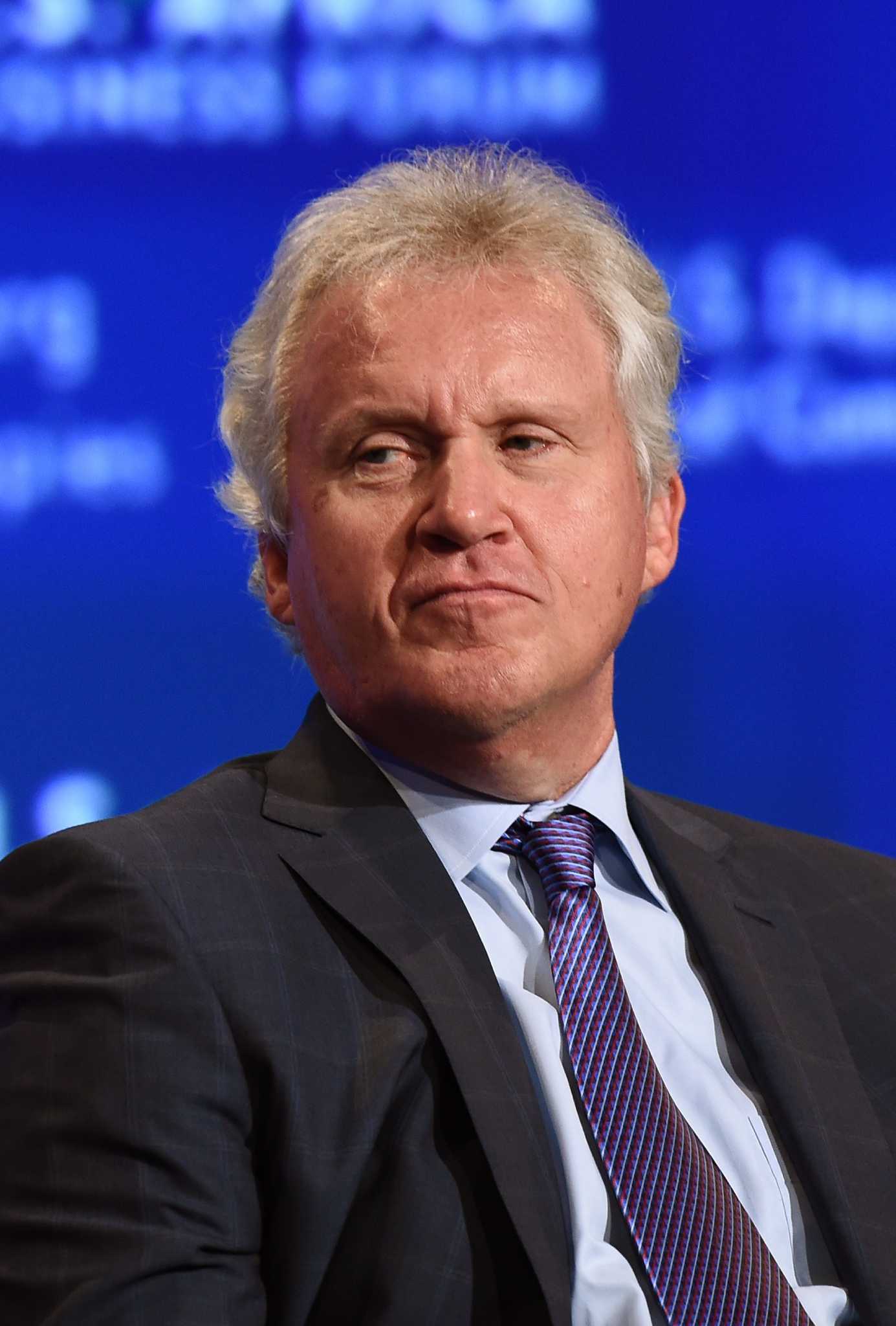 With new challenges, Jeffrey Immelt refashions Jack Welch's GE