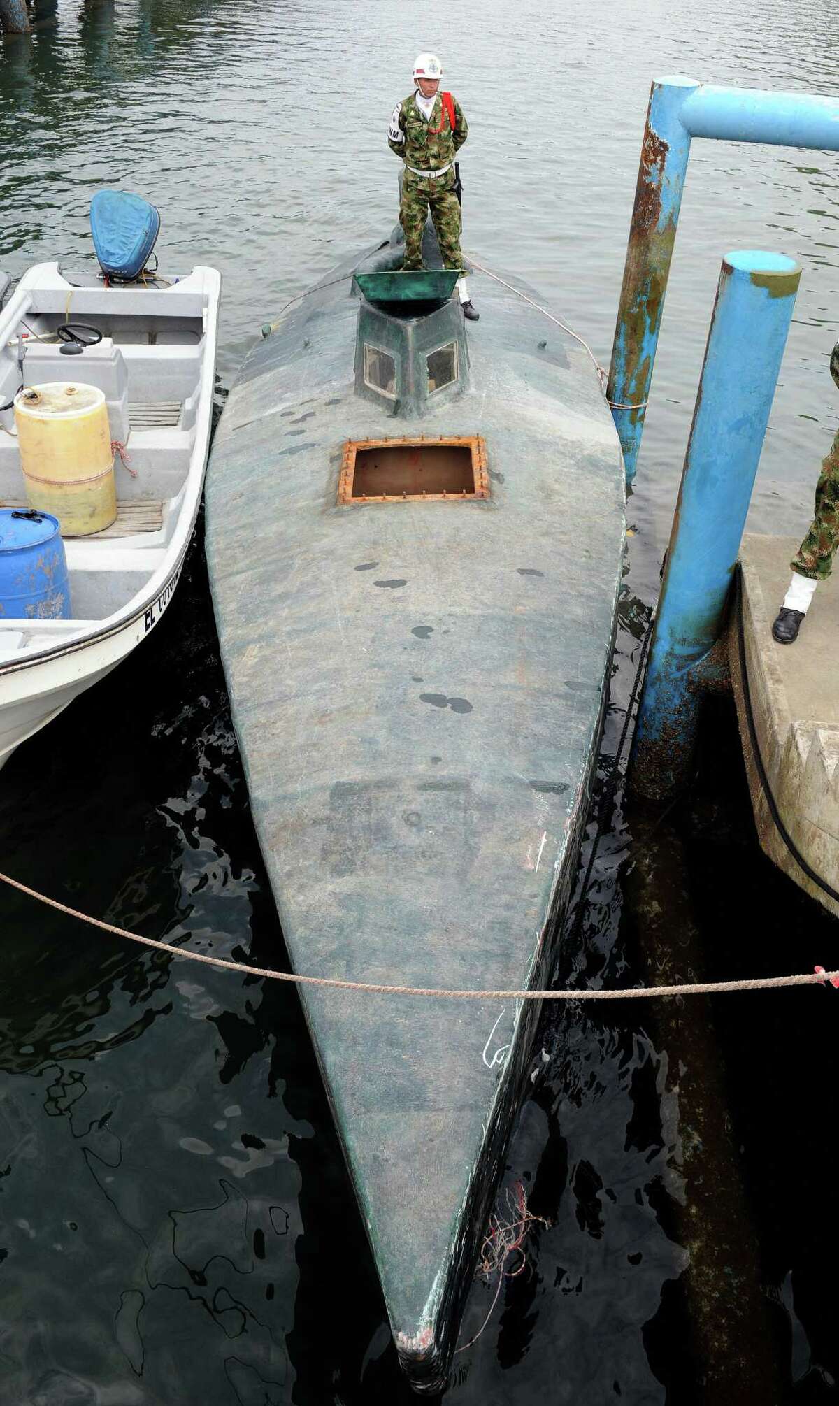 How cartels use 'narco-submarines' to smuggle drugs by the ton