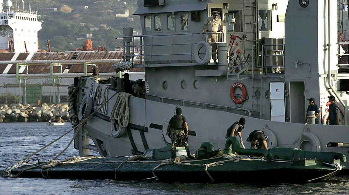 How cartels use 'narco-submarines' to smuggle drugs by the ton