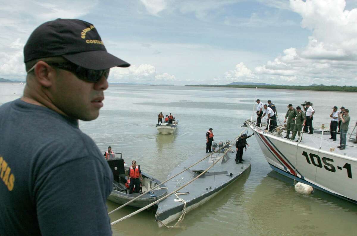 How cartels use 'narco-submarines' to smuggle drugs by the ton