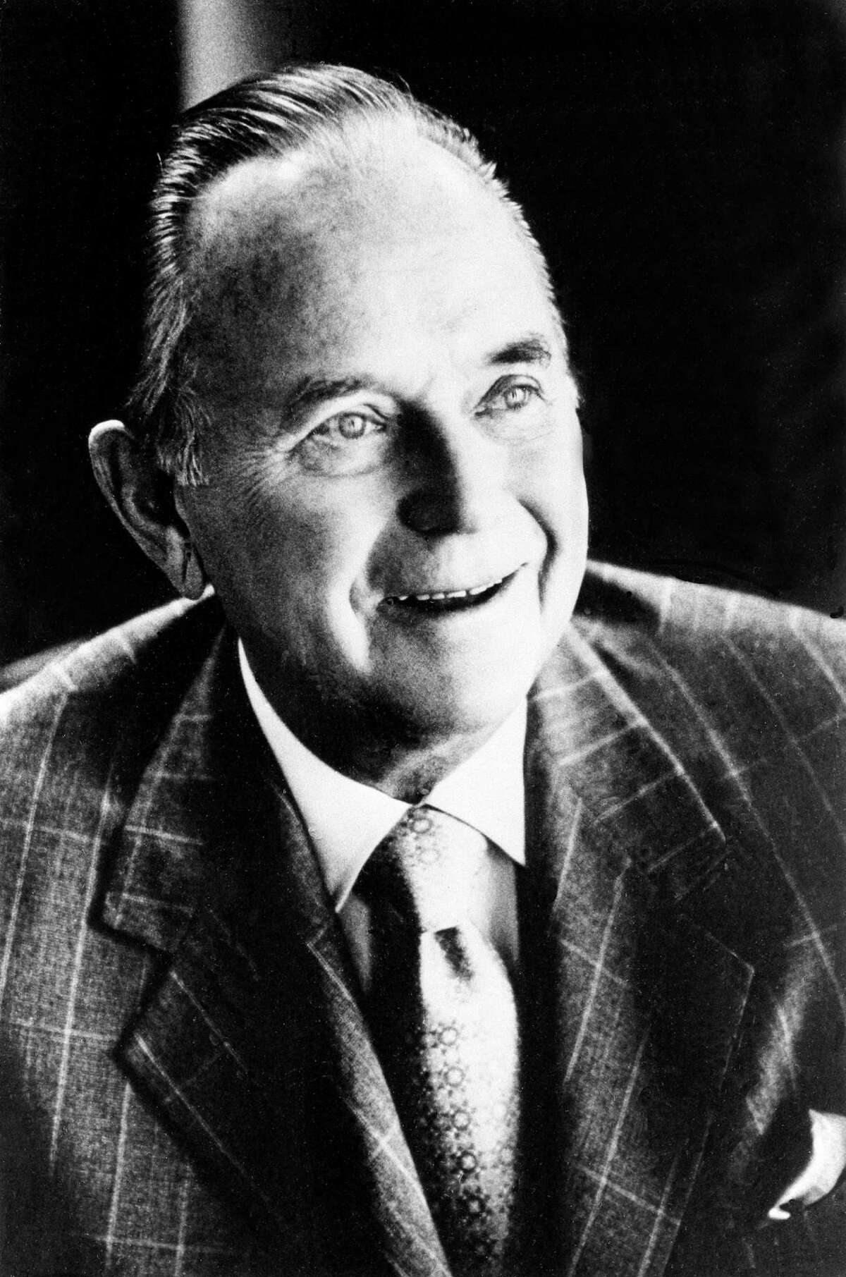 World's largest McDonald's to close; bigger one planned