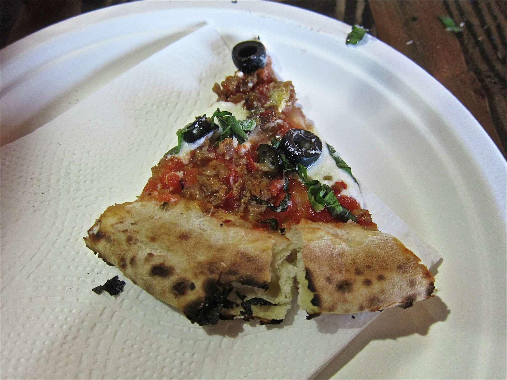 Pizaro's Pizza turns up the heat in Montrose