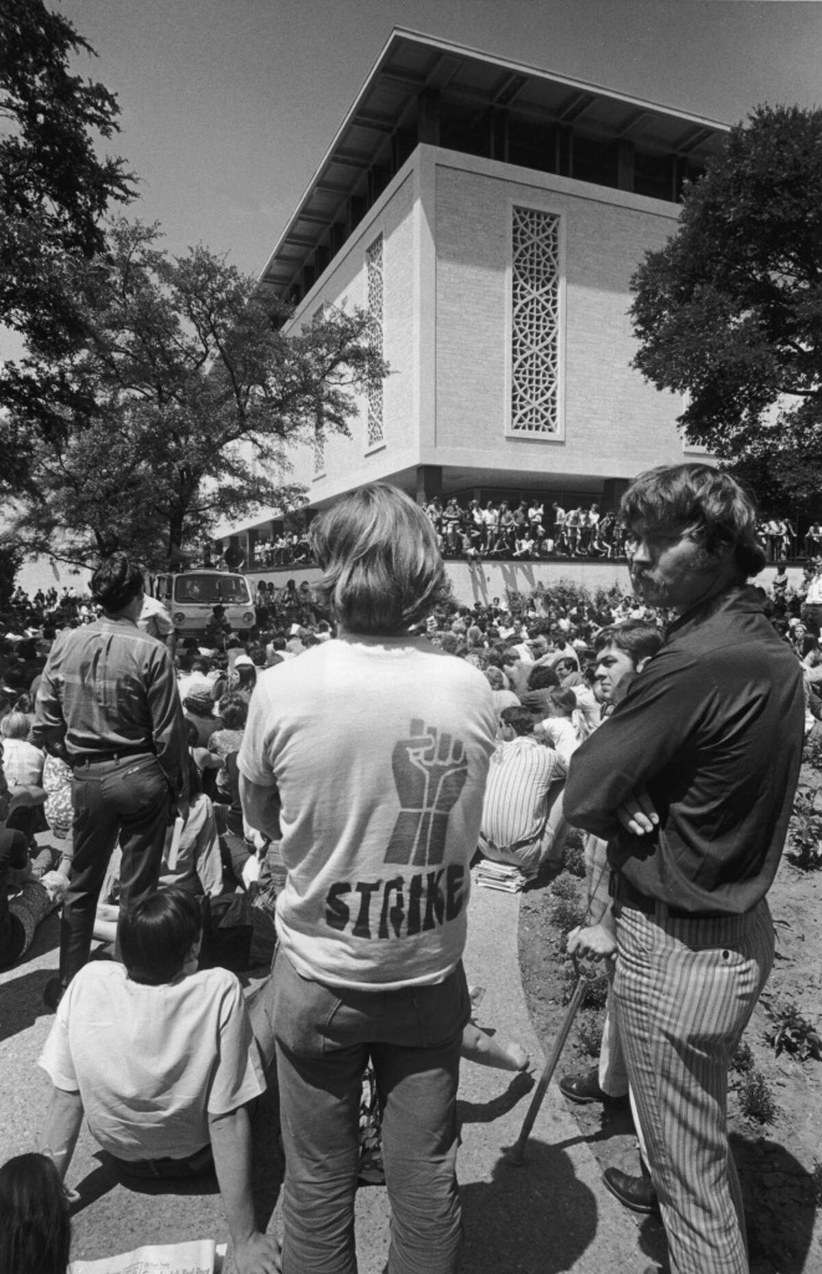 Vintage photos show what college life was like in Texas