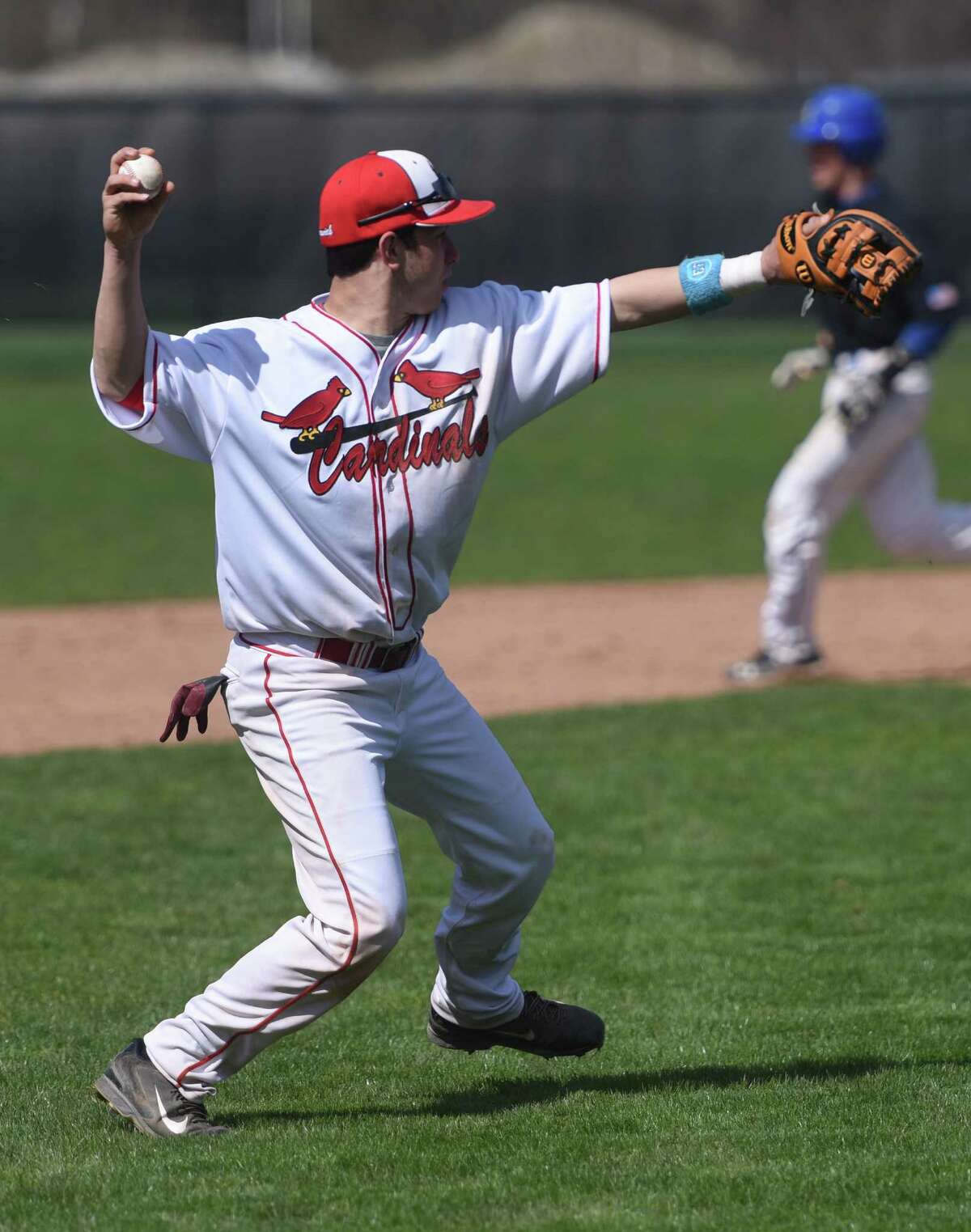 Ludlowe baseball team holds off Greenwich