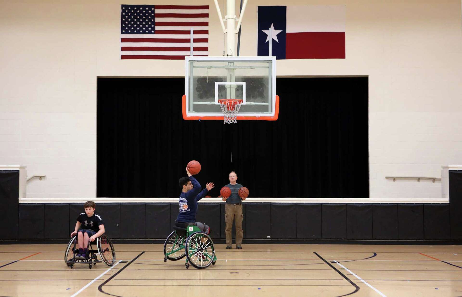 Houston wheelchair team wins basketball championship