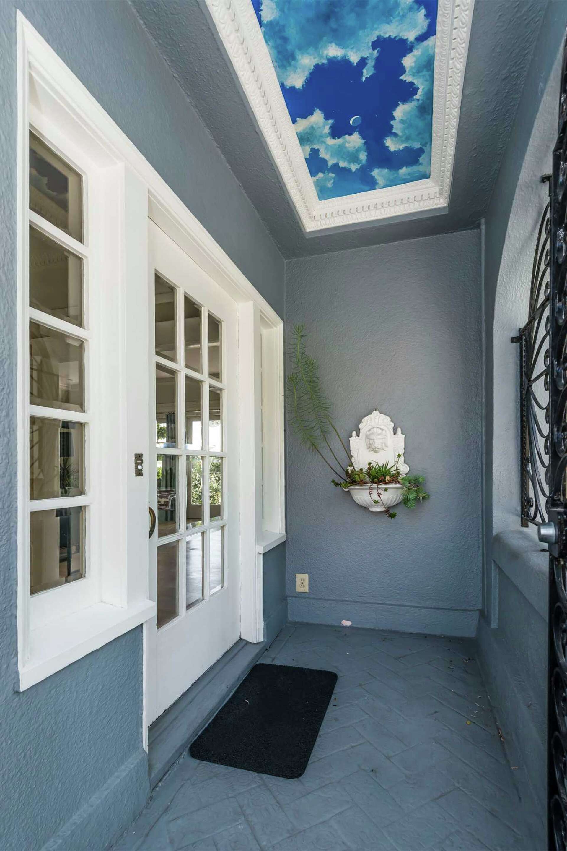 Edwardian acknowledges past, offers stylish present, future