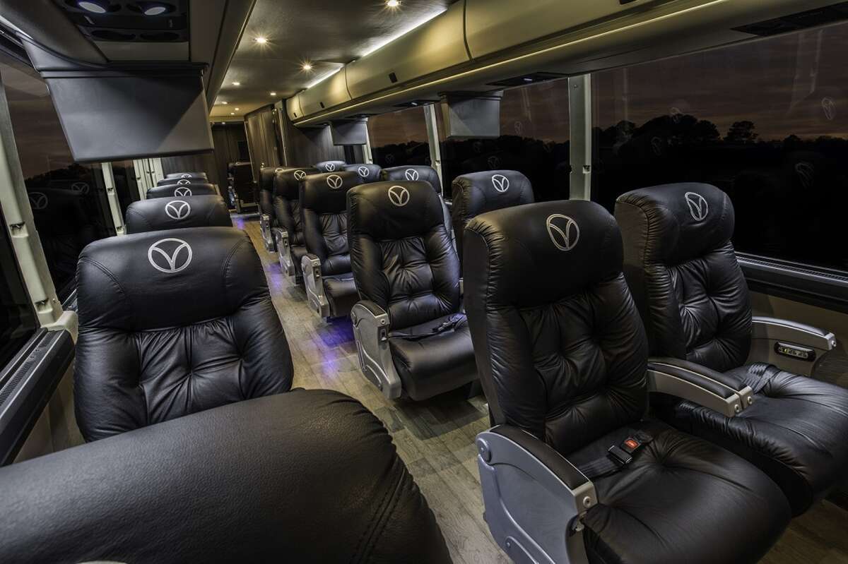 Luxury bus service Vonlane can now serve alcohol on board