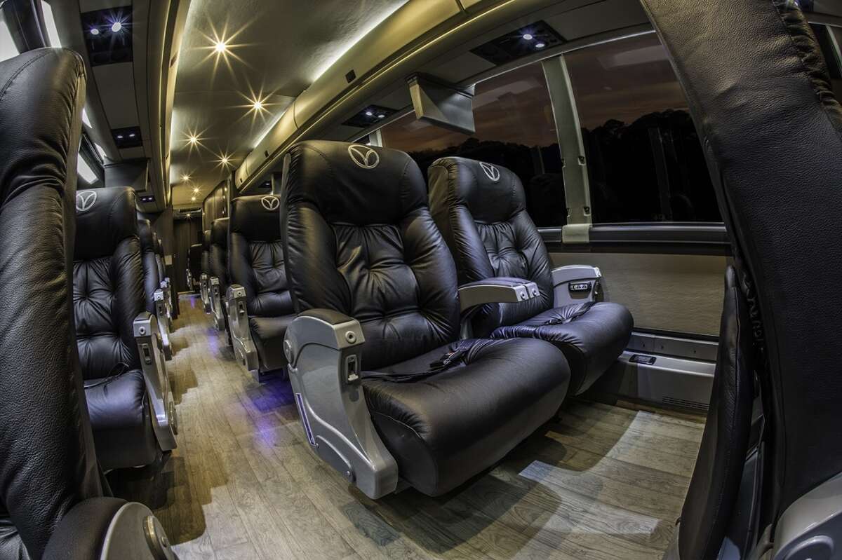 Vonlane deluxe bus service to add Houston to Austin service on Jan. 17