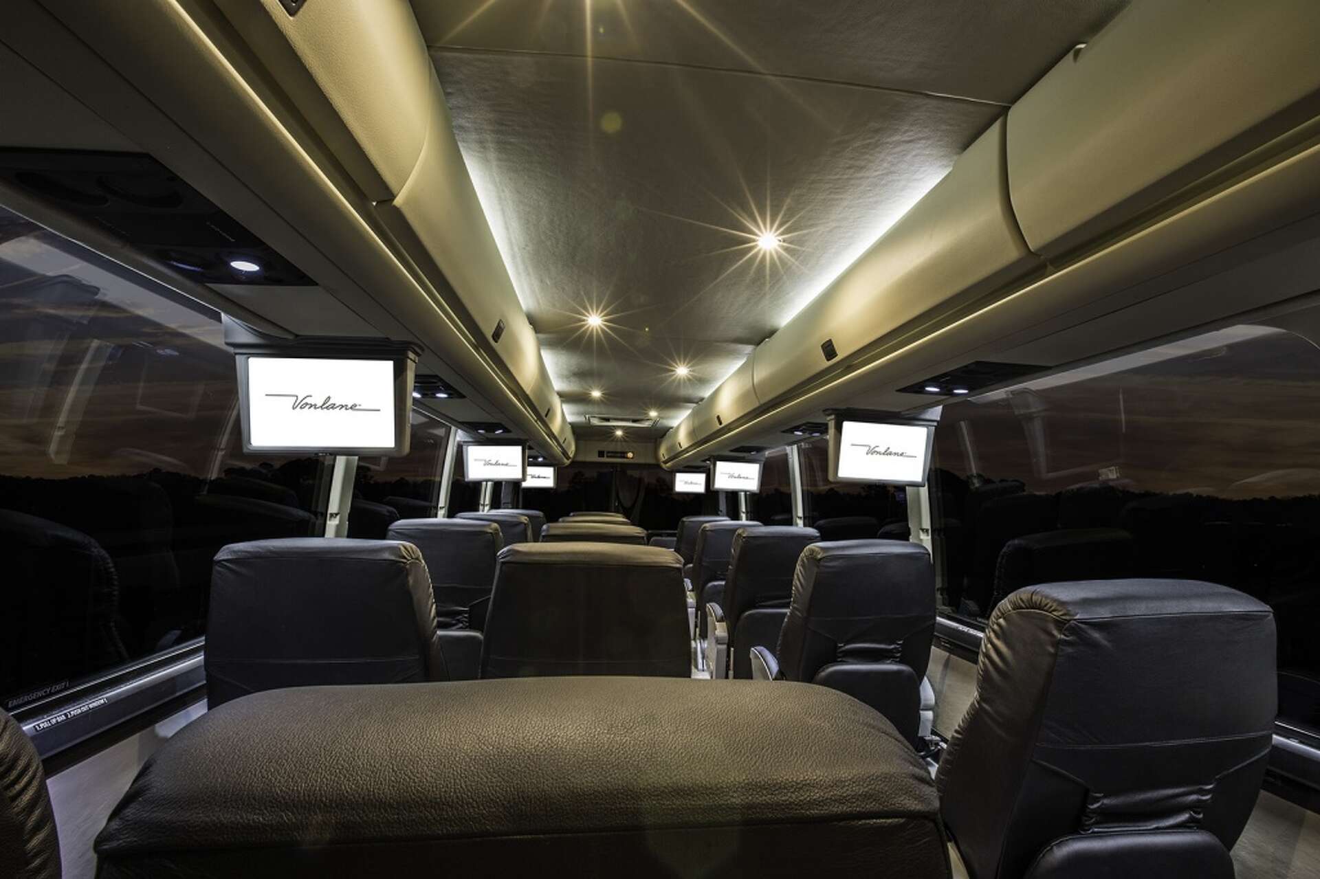 Vonlane deluxe bus service to add Houston to Austin service on Jan. 17