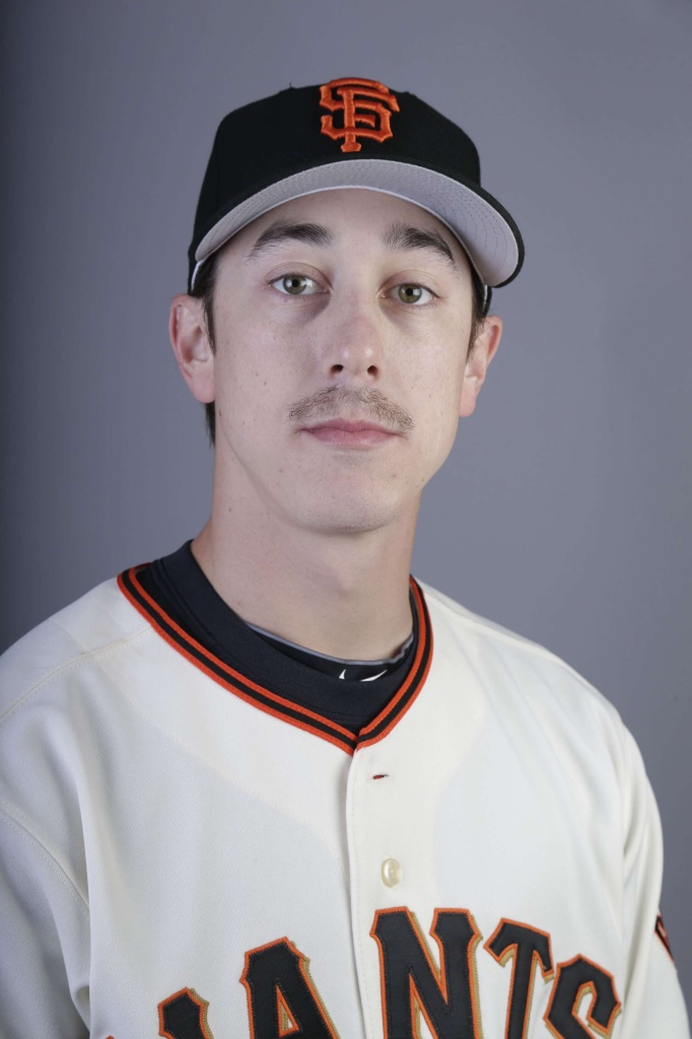 Tim Lincecum joins Rangers with new contract, heavy heart