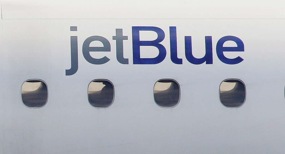 JetBlue sky ahead for air travelers