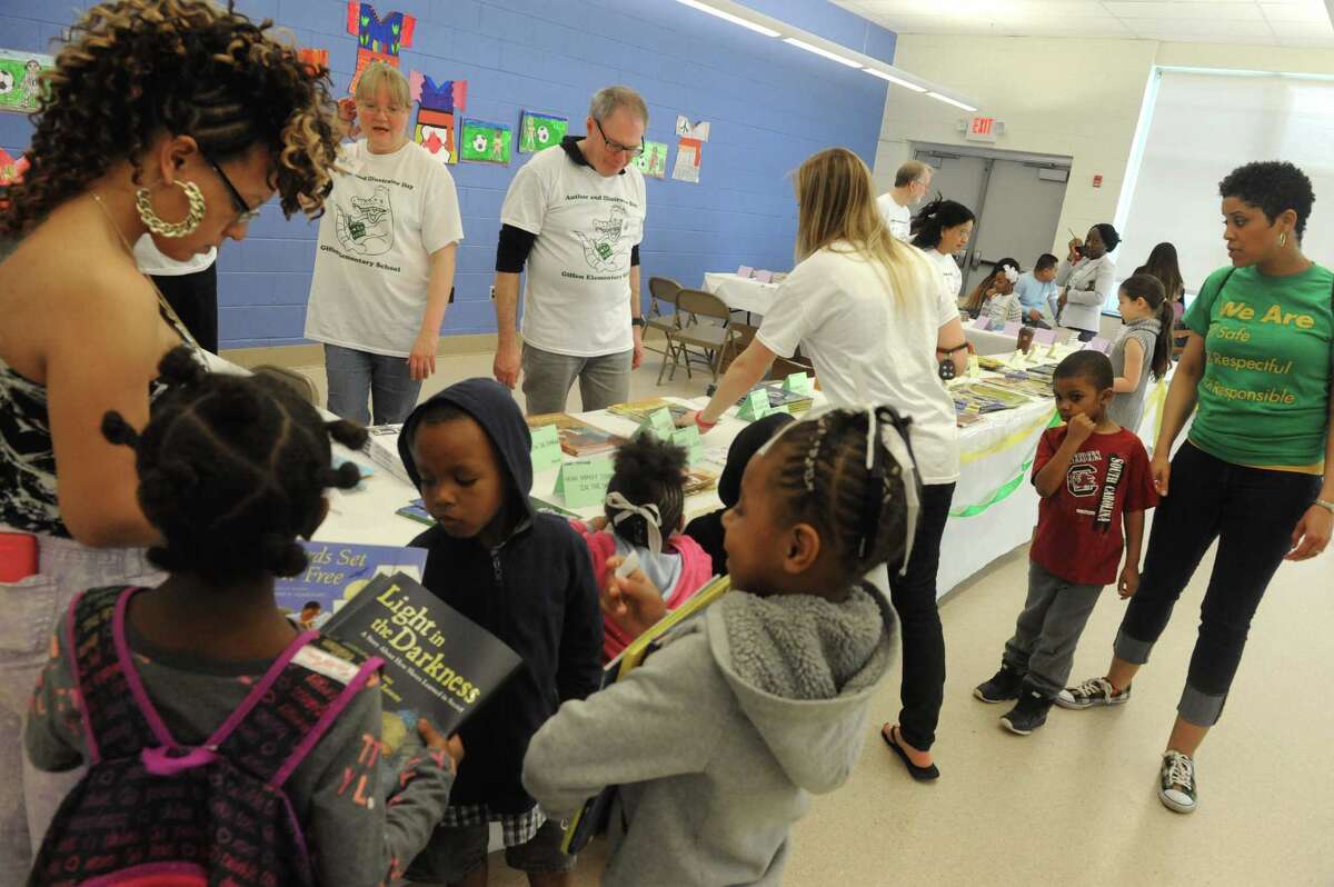 Authors speak to Albany's Giffen Elementary students