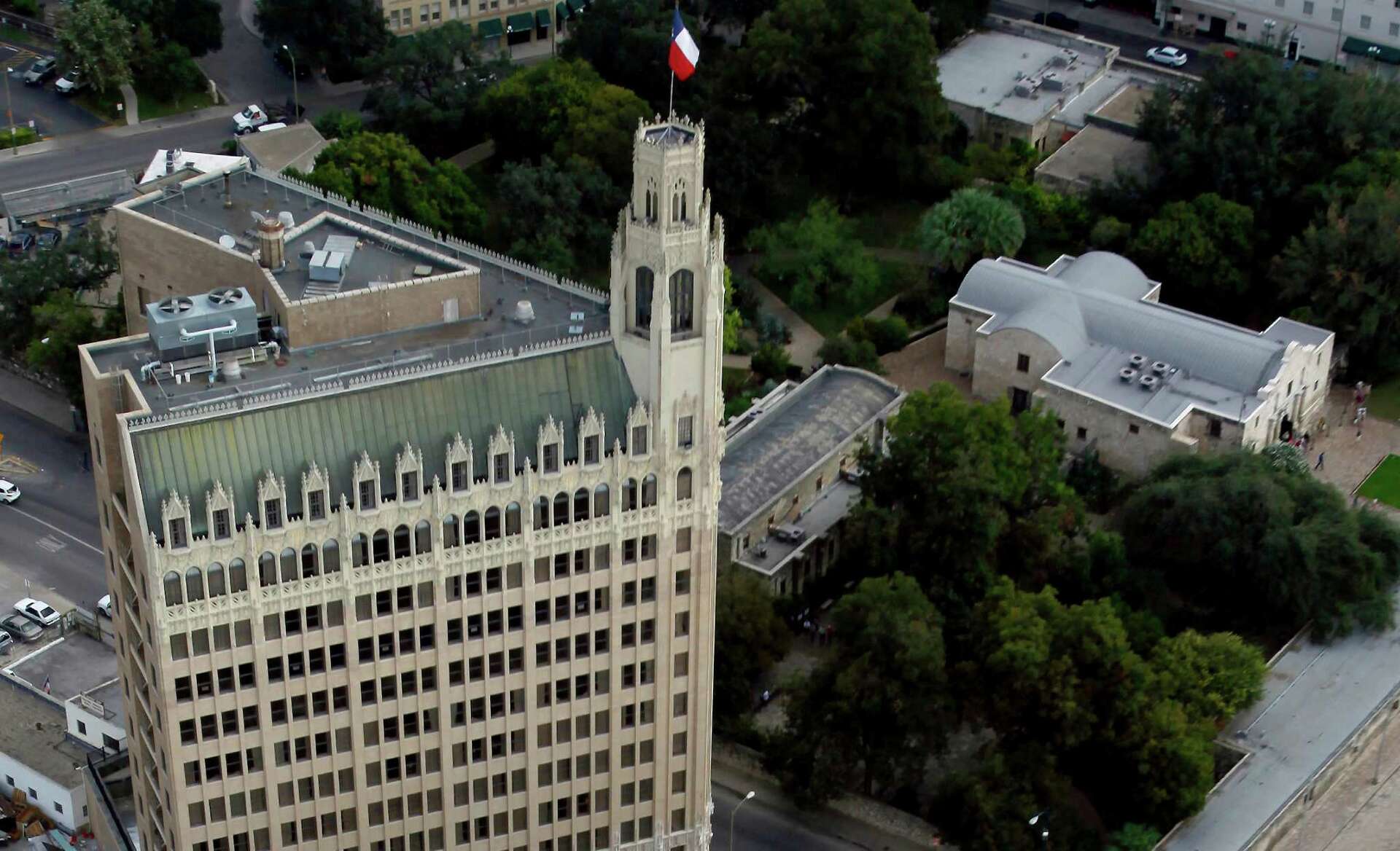 15 things to know about the Emily Morgan Hotel in San Antonio