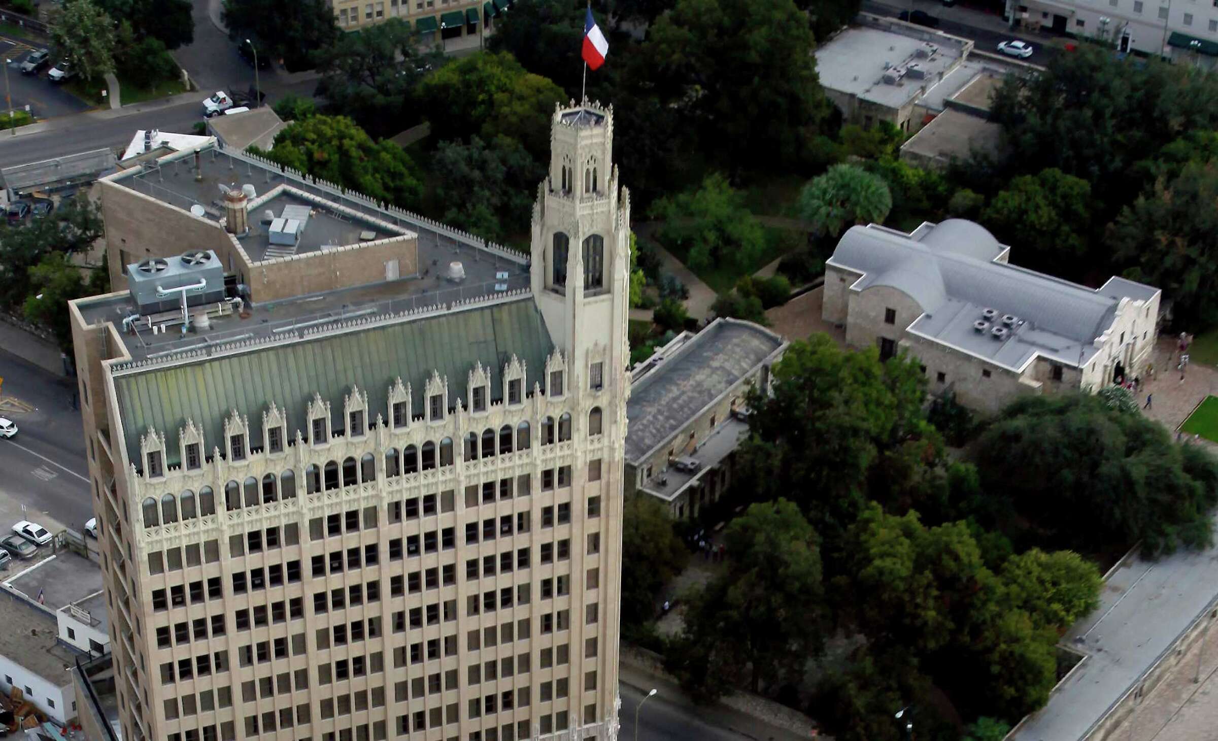 15 things to know about the Emily Morgan Hotel in San Antonio